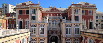 Genua: zwiedzanie, zabytki oraz atrakcje turystyczne